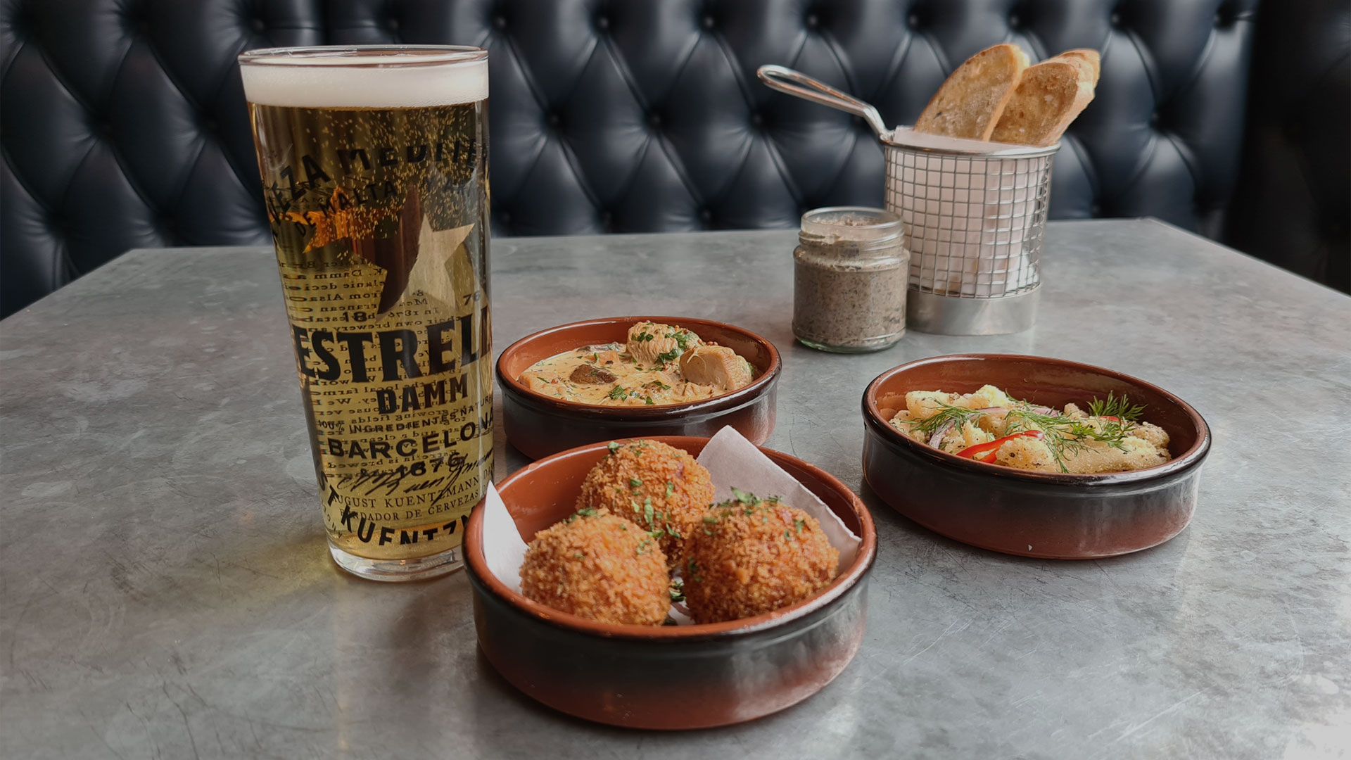 Tapas & Drinks | Islington Restaurant | Meat People London